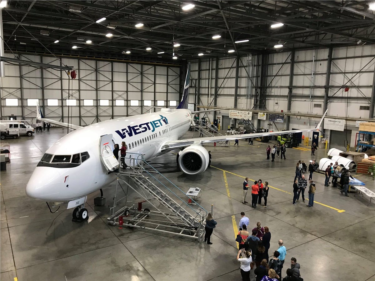 WestJet unveils Canada's 1st Boeing 737 MAX