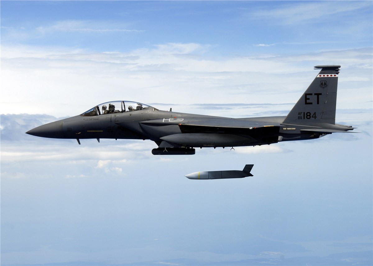 LM's JASSM-ER Declared Operational on F-15E Strike Eagle