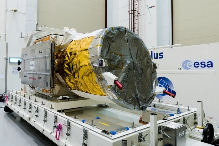 Wind Satellite Shows Off