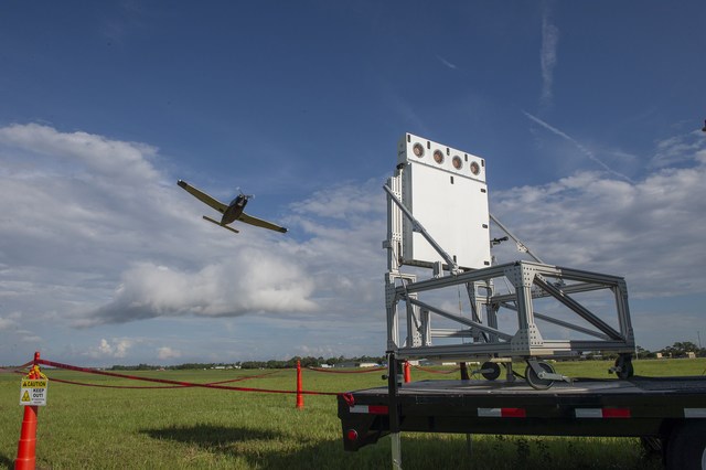 Raytheon Demos Small X-band Precision Approach Radar