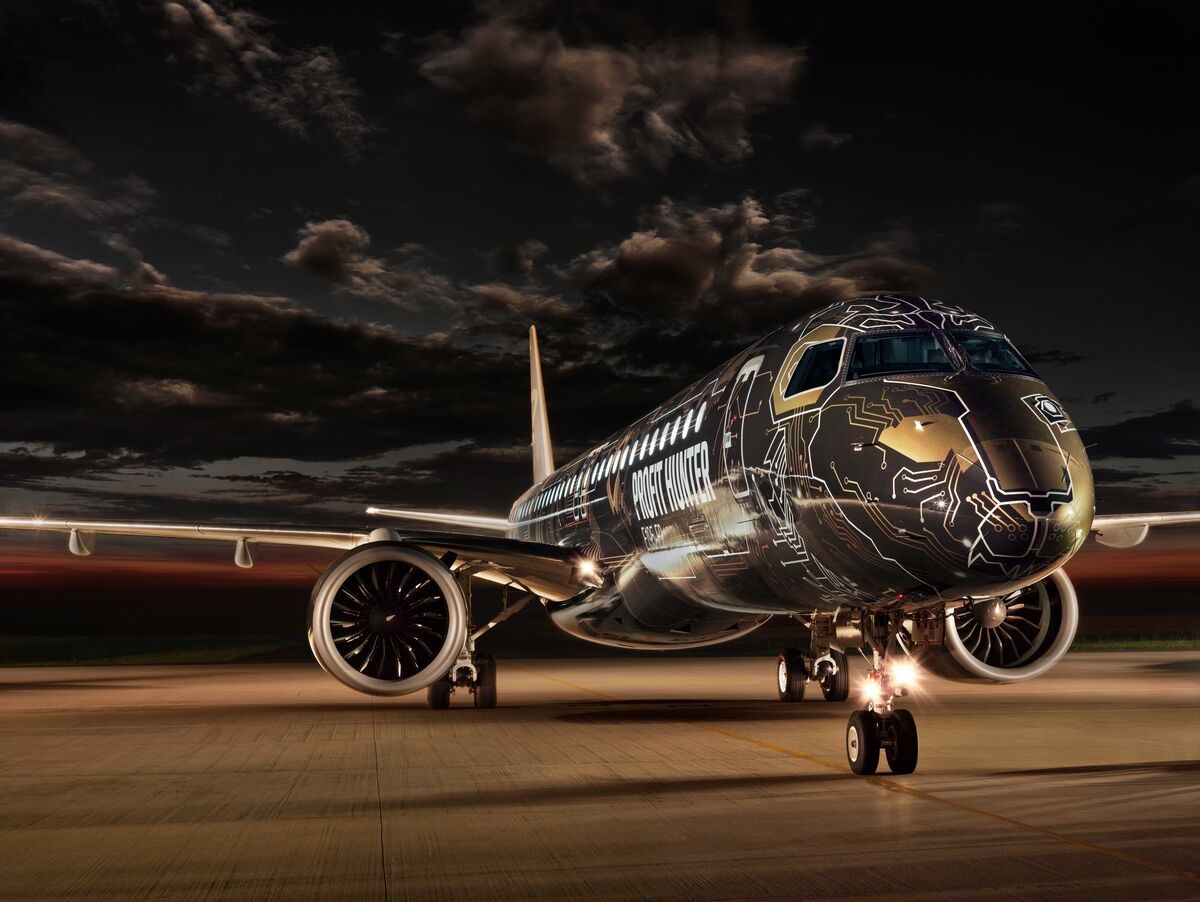Embraer's "TechLion" E195-E2 Visits China, Kicking off the F