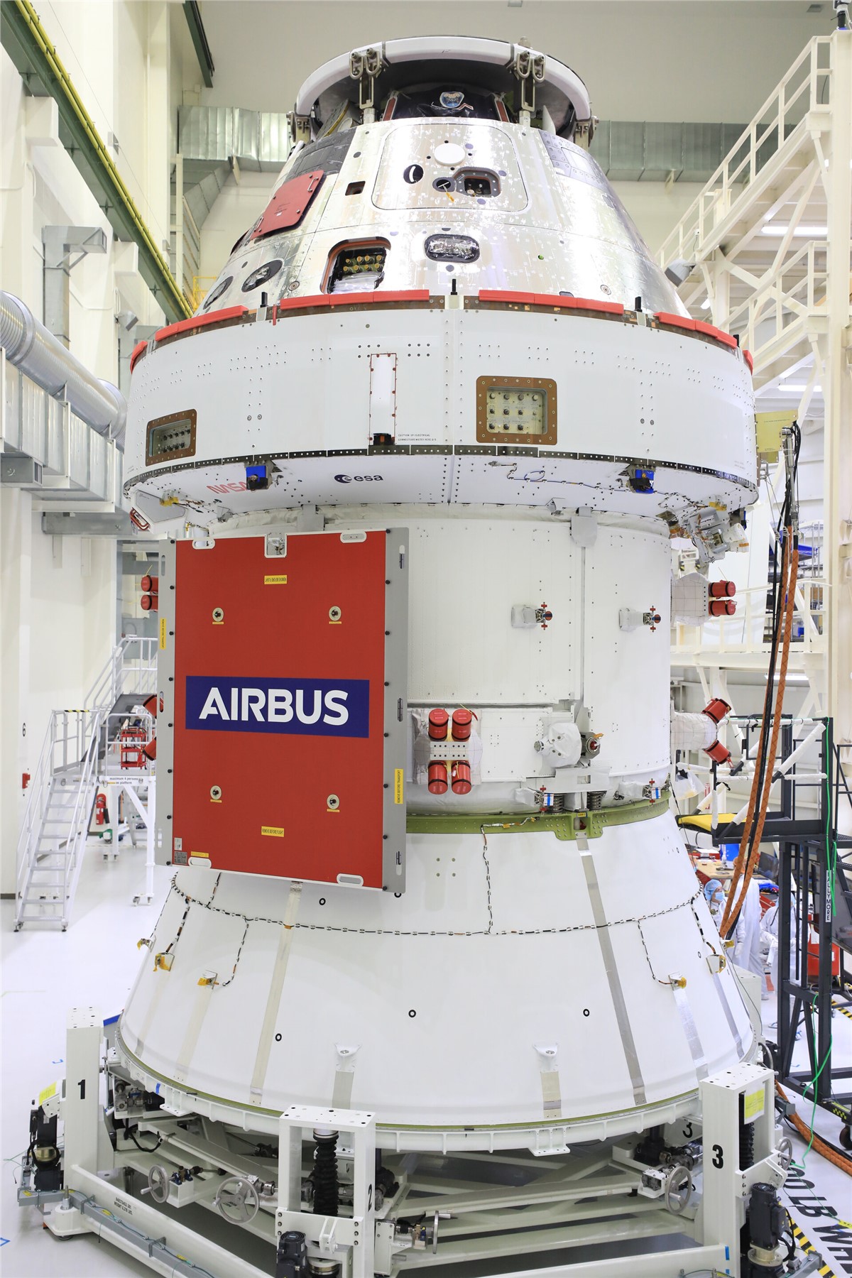 1st European Service Module for Orion Finished Assembly