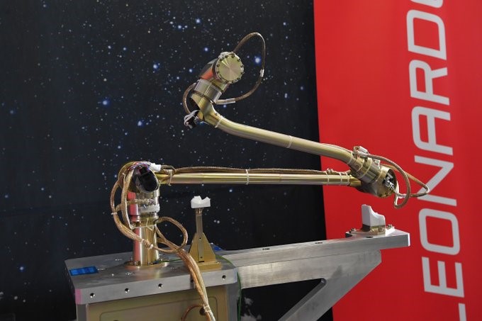 Leonardo at Work on Robotic Arms for the NASA and ESA Mars S